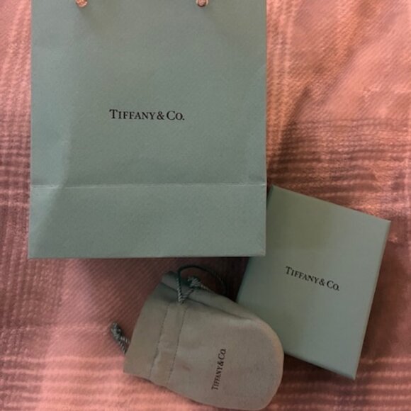 Tiffany & Co. | Jewelry | Tiffany Co Blue Gift Box | Poshmark